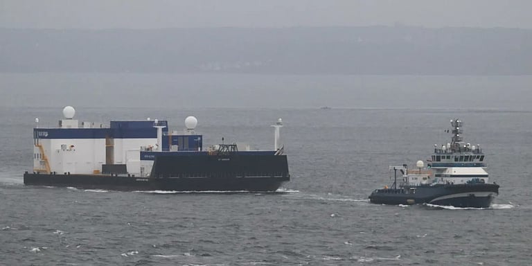 VESSEL REVIEW | Landing Platform Vessel 1 – Booster recovery platform to support Blue Origin's ...