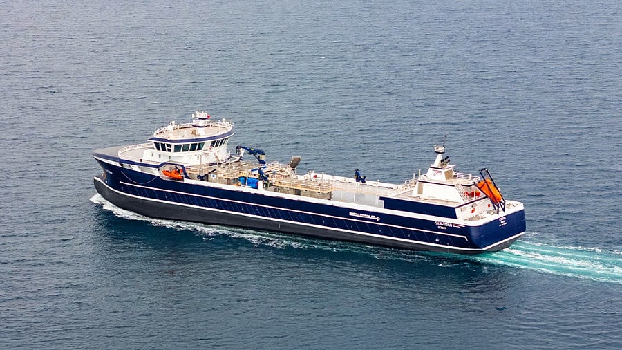VESSEL REVIEW | Seigrunn – Norway's Seistar places salmon wellboat into ...