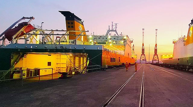 UK MoD awards $600m contract for sealift operation support