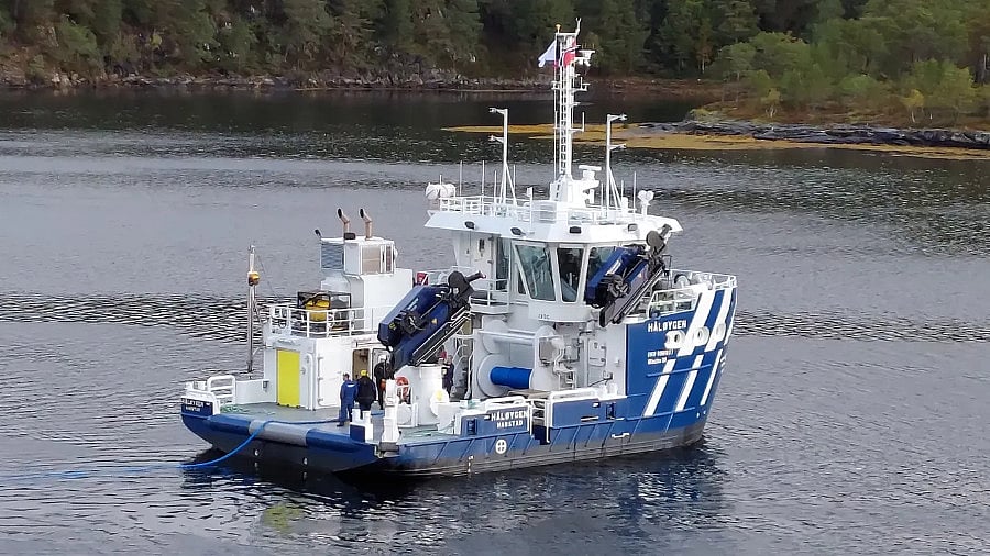 VESSEL REVIEW | Haloygen – Compact hybrid workboat to support fish ...