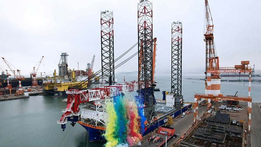 Installation vessel Boreas delivered to Van Oord, final outfitting to ...