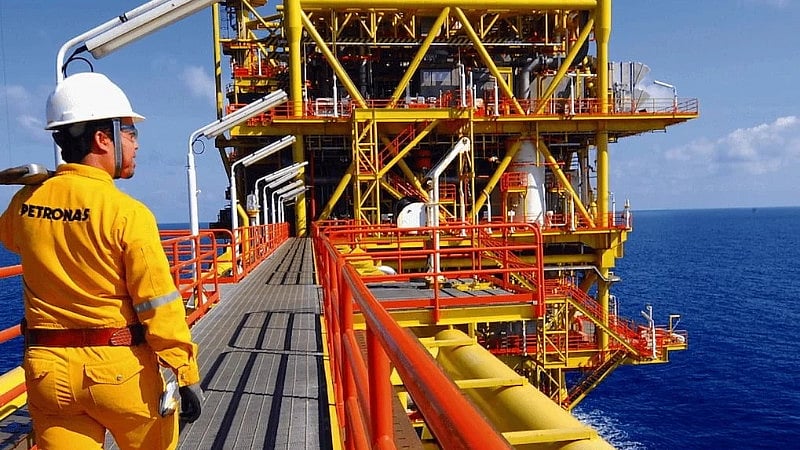 Oil Rig Clean Workplace Watertec 12.8 | Water Well Drilling Rig