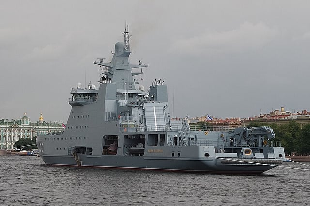 VESSEL REVIEW | Ivan Papanin – Russian Navy patrol ship with icebreaking capability