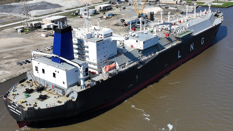 Crowley begins transporting US-sourced LNG to Puerto Rico - Maritime Hub
