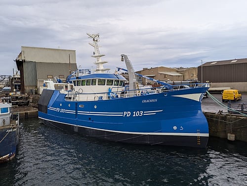 VESSEL REVIEW | Gracious – Twin-rig prawn trawler for operation in ...