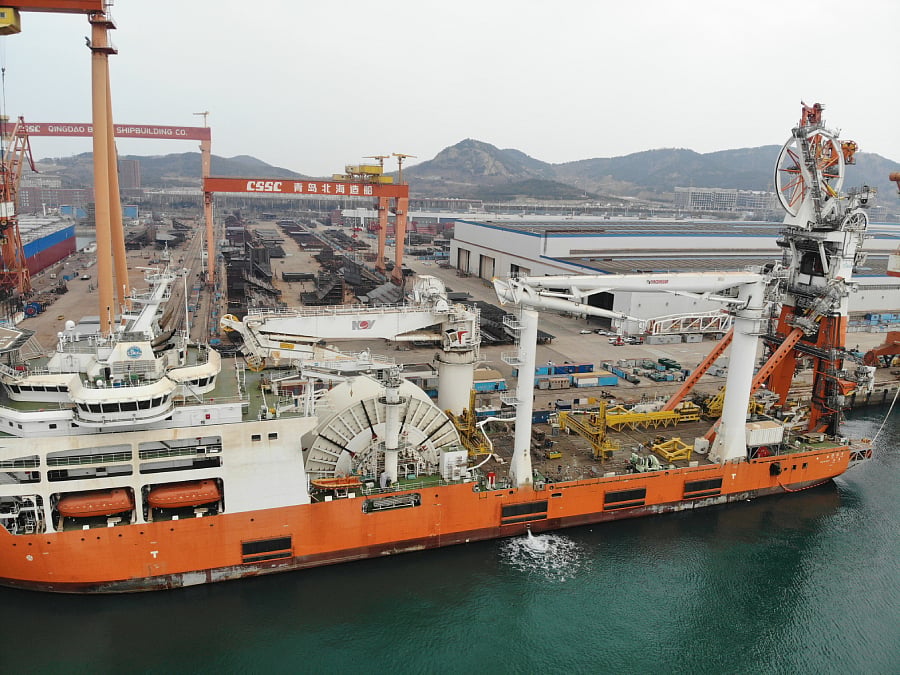 Shen Da Hao – Pipelaying vessel with secondary dive support capability