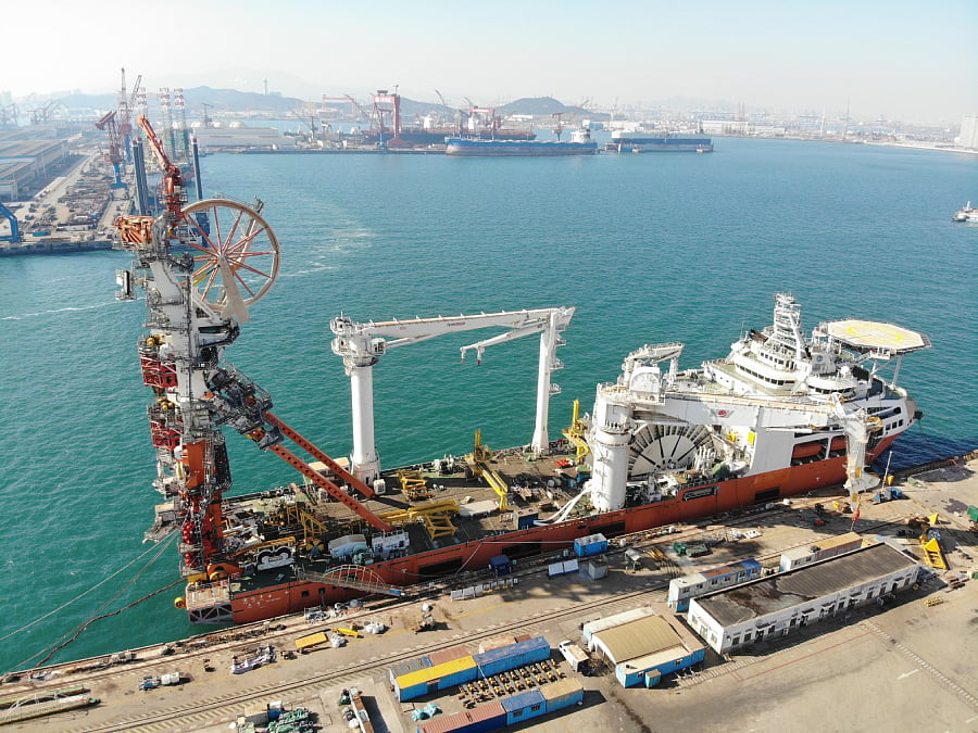 Shen Da Hao – Pipelaying vessel with secondary dive support capability