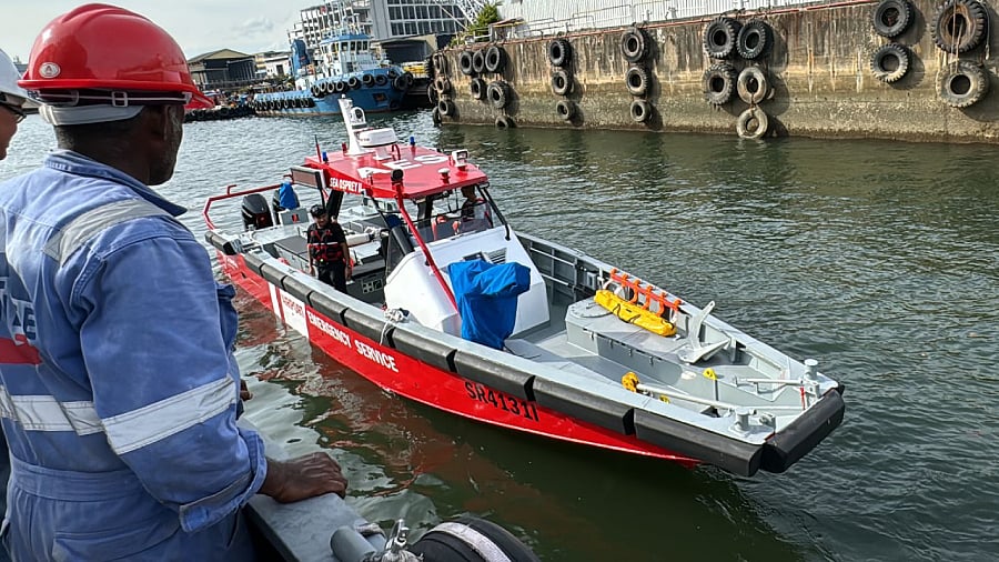 Sea Osprey I & II – New firefighting boats for Changi Airport