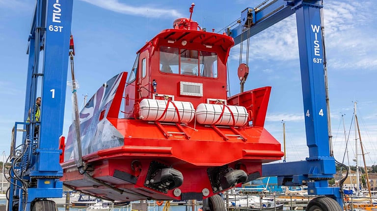 Rocket Rebel – UK operator welcomes fast sightseeing boat to River ...