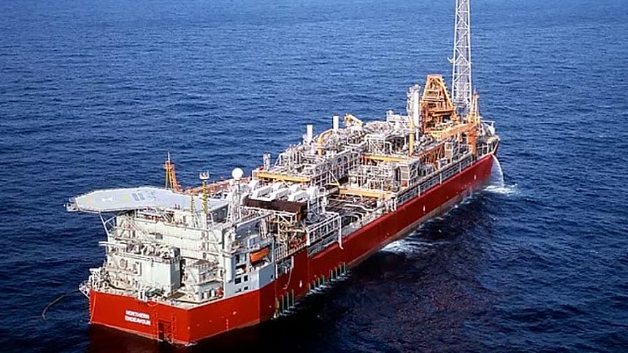 Spraying cash around: Northern Endeavour decommissioning head for $1 ...
