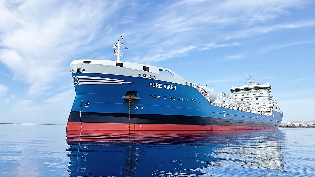 Swedish-Canadian joint venture FureBear welcomes new product tanker to ...