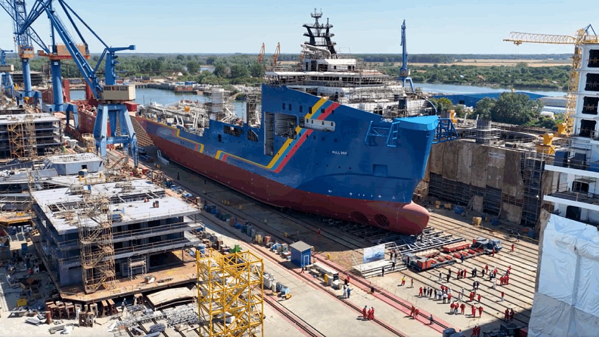Toyo Construction's new cable laying vessel launched in Romania