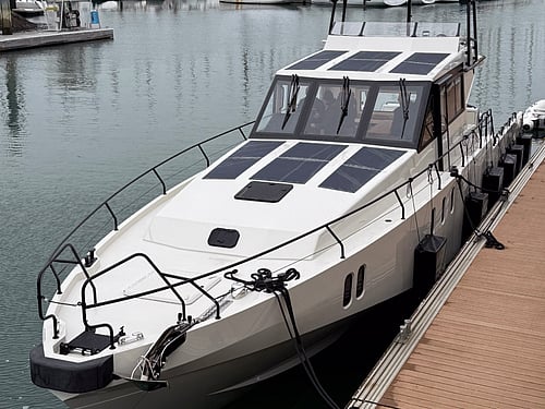 Jaric – Bespoke, high-speed pleasure craft delivered to French owner