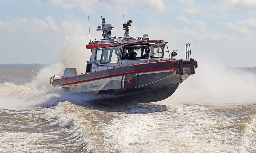 Metal Shark delivers new 40-foot fireboat to Tampa Fire Rescue
