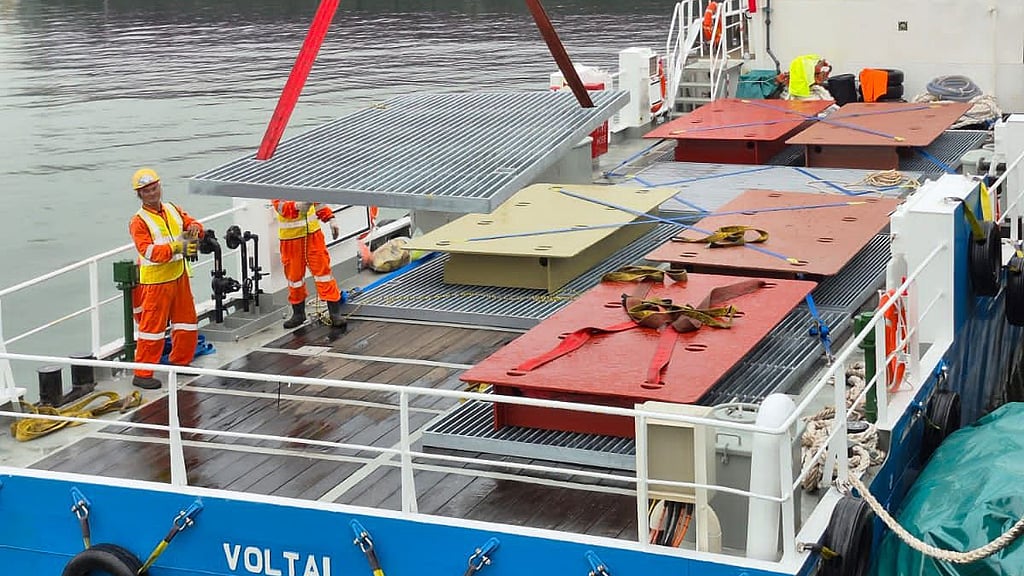 Electric supply boat to be operated in Singapore's port waters