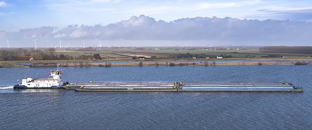 Veronica V–Pusher tug to support cargo transport along Paraguay River