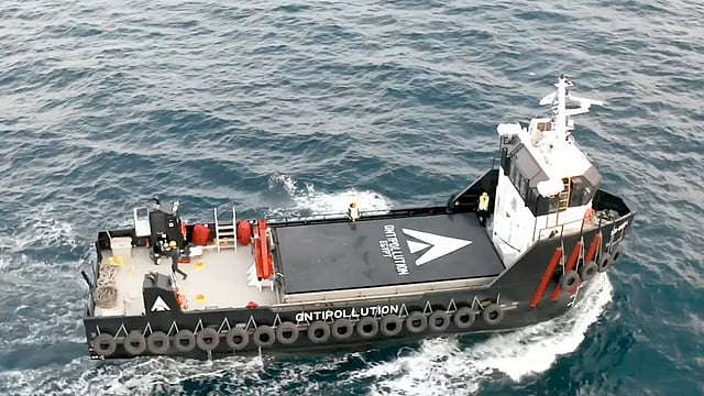 Eco-Suez I – Waste collection boat to serve ships in the Suez Canal