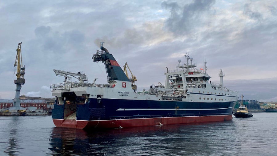 Russian builder to equip new fishing vessels with local satellite gear
