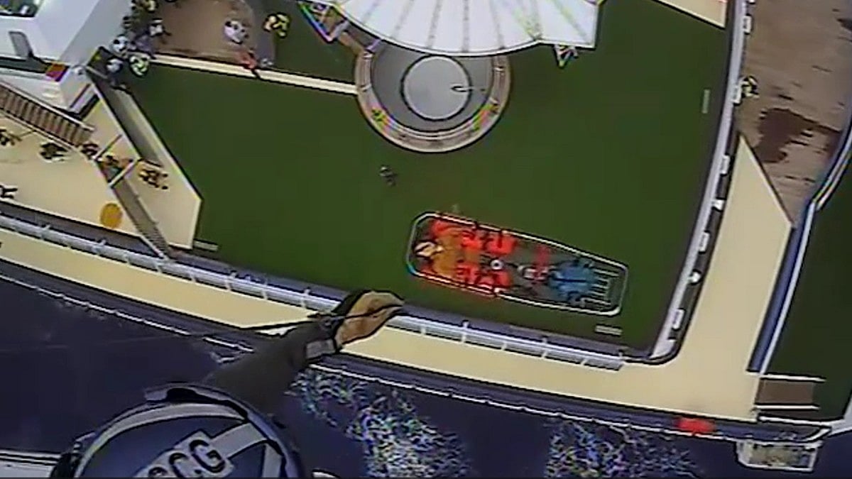 US Coast Guard medevacs passenger from cruise ship off Hawaii