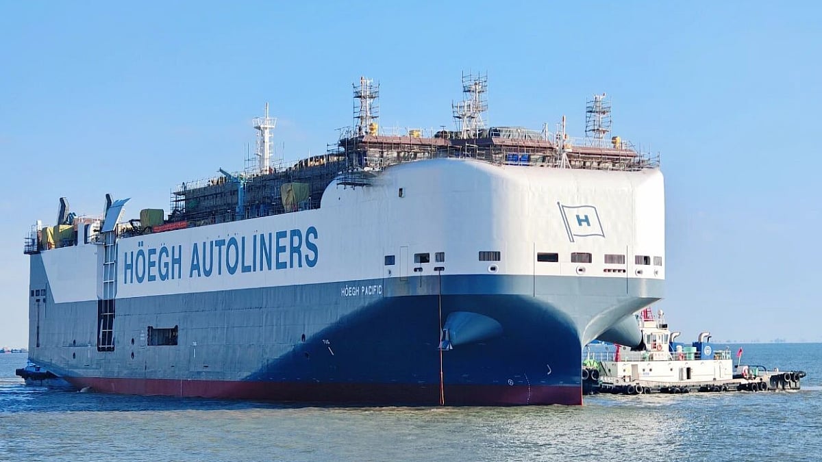 Hoegh Autoliners' newest car carrier launched in China