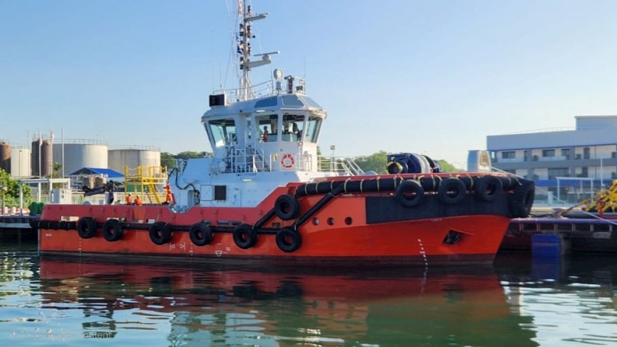 Commissioning completed on Singapore's first electric tug