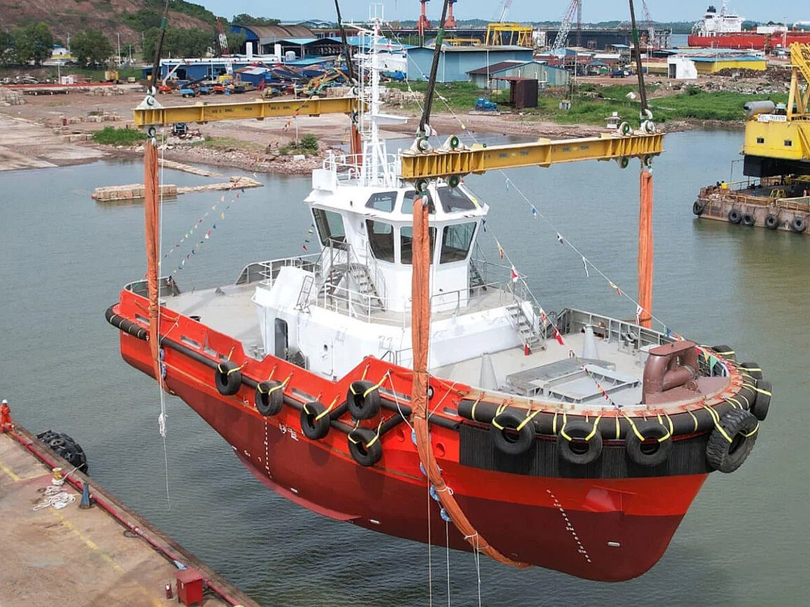 Eon – Kuok Maritime introduces Singapore's first electric harbour tug
