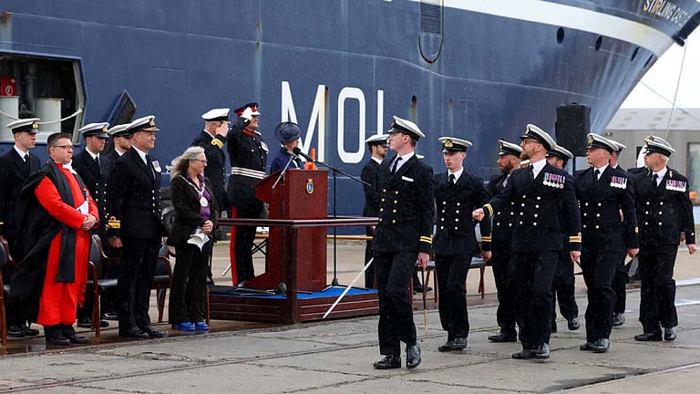 UK Royal Navy commisions specialist minehunting ship
