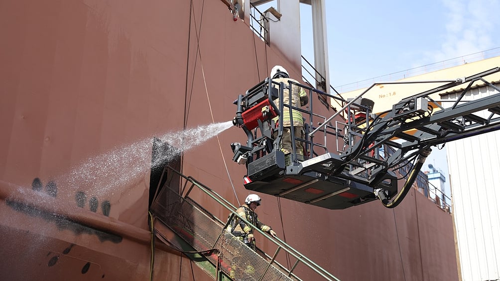 Cargo ship catches fire while undergoing maintenance in Turkey