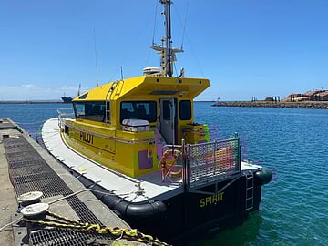 VESSEL REVIEW | Spirit – Versatile pilot boat for South Australia port ...