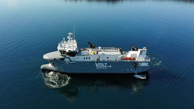 VESSEL REVIEW | VOLT Harvest III – Norwegian aquaculture support ...