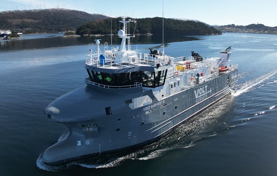 VESSEL REVIEW | VOLT Harvest III – Norwegian aquaculture support ...