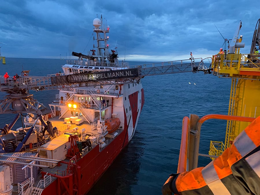 Vroon walk-to-work vessel begins support duties at Hohe See offshore ...