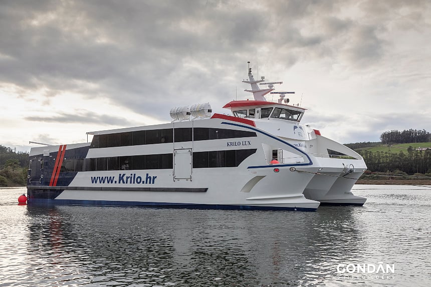 Gondán launches largest GRP catamaran built in Spain