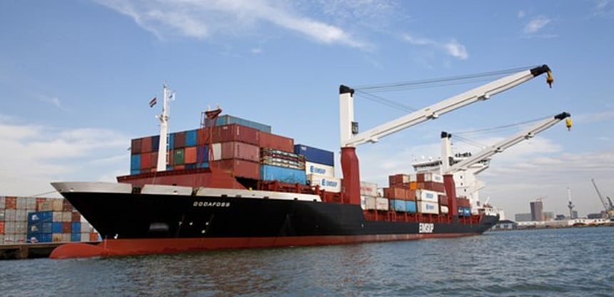 Eimskip to sell 1,457TEU containership pair