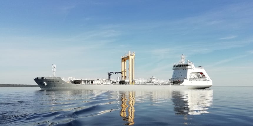 Sredne-Nevsky delivers Project 23130 tanker to Russian Navy