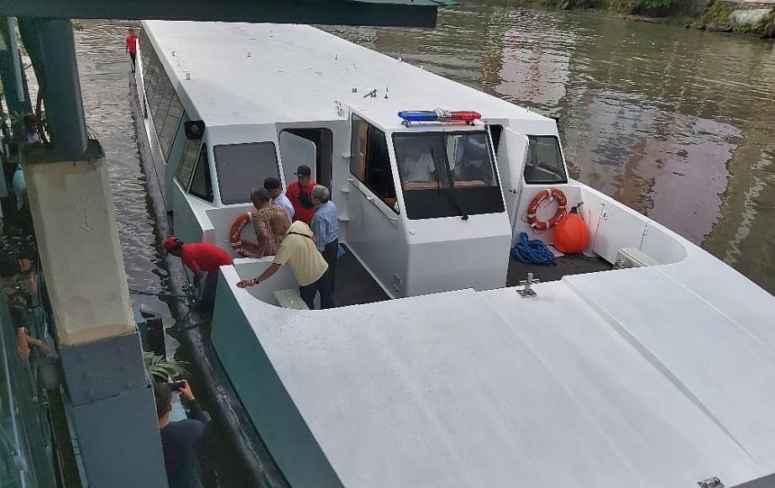 Metro Manila’s Pasig River gets new ferry