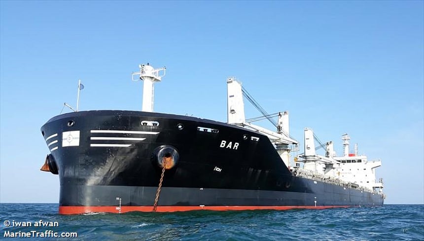 18 rescued from sunken cargo barge in Kakinada, India