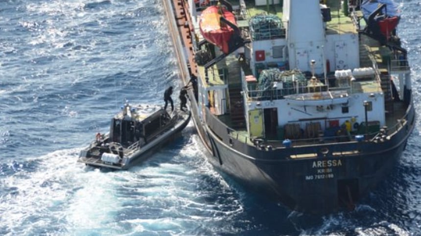 Cargo ship carrying five tonnes of drugs seized off Aruba