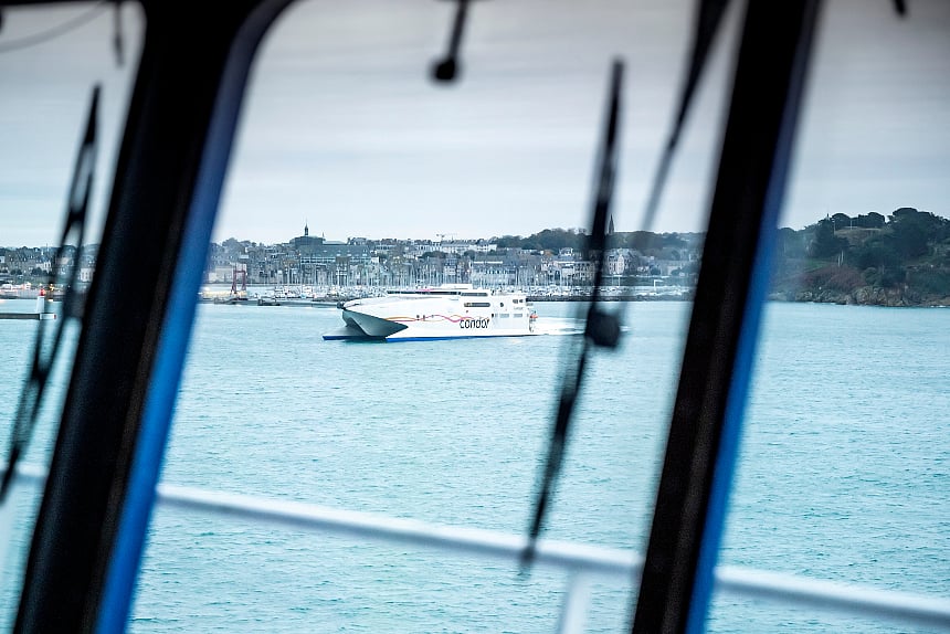 Columbia Threadneedle completes acquisition of Condor Ferries