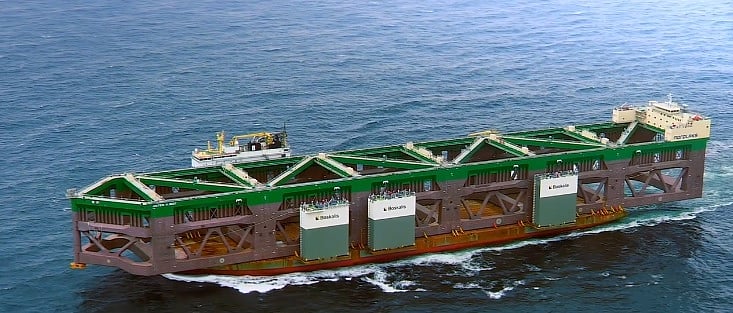 Nordlaks’ newest floating fish farm being delivered