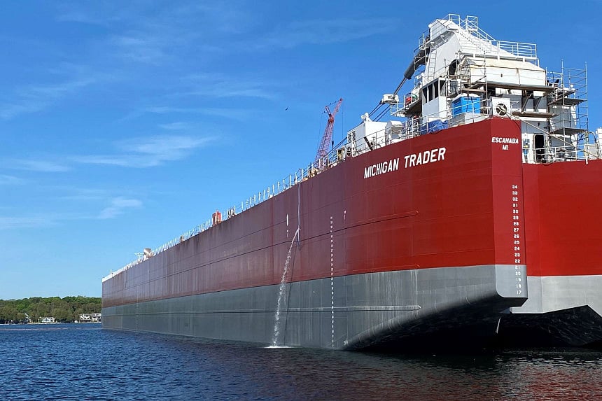 Fincantieri Bay Shipbuilding delivers new self-unloading barge to ...