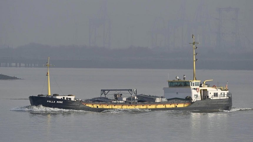 New coastal barge service launched on Thames