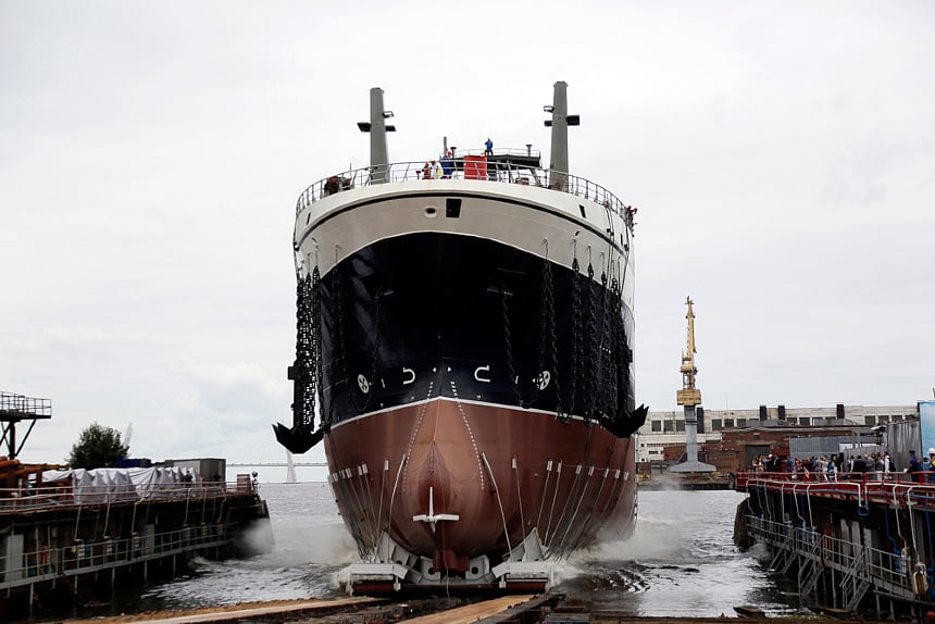 Russian Fishery Company’s third Project ST192 trawler hits the water