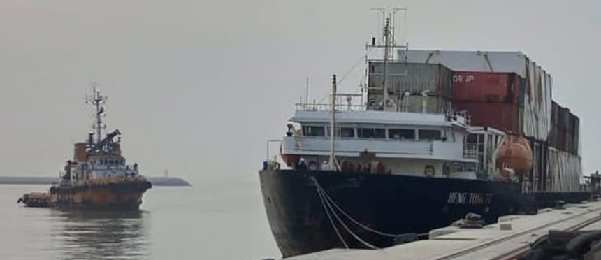 Grounded cargo ship at Karachi Port successfully refloated