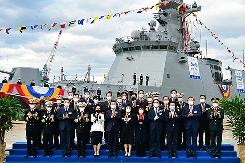 South Korean Navy’s seventh Daegu-class frigate hits the water