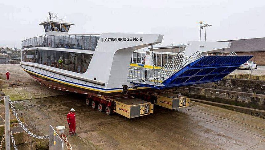 Isle of Wight Council to deliberate on Floating Bridge ferry