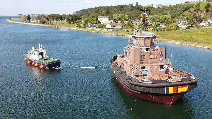 Port of Antwerp’s future hydrogen-fueled tug floated out