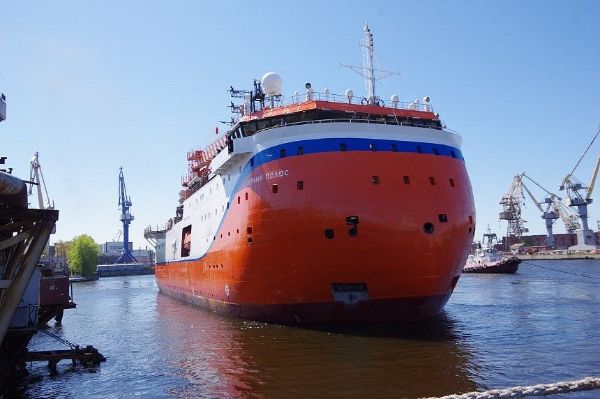 Russian yard starts sea trials of new Arctic research vessel