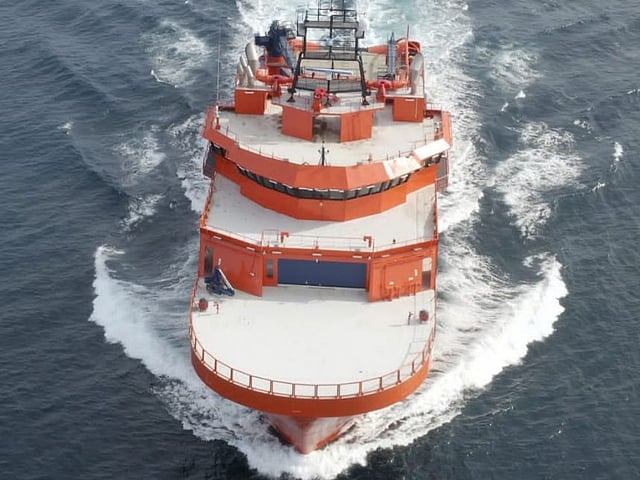 VESSEL REVIEW | Heroinas de Salvora – Large emergency response vessel ...