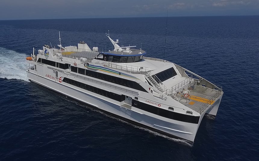 VESSEL REVIEW | Aremiti 6 – Flexible ferry design for French Polynesia